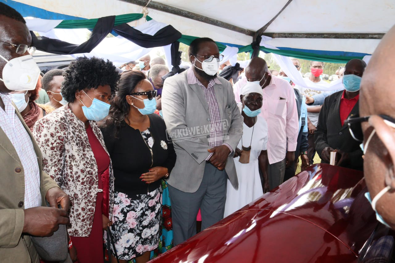 The late Hon. James Mukwe's body arrives in Kabuchai in style amid ...